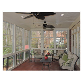 Custom EzeBreeze porch with flat EPDM rubber roof. - Classico - Portico ...