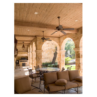 Custom Timber Beams - Klassisch - Veranda - Dallas - von Ridgeview ...