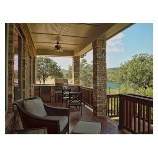 Darby - Traditional - Porch - Austin - by David Weekley Homes | Houzz