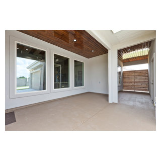 Decorated Model- "Villa Modelo" - Classique Chic - Porche - Austin ...