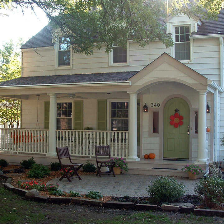Gable Front Porch - Photos & Ideas | Houzz