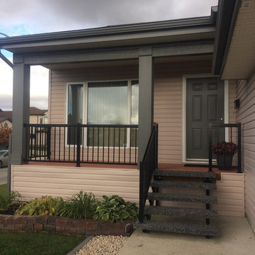 Modern Front Porch Railings Ideas - Photos & Ideas | Houzz