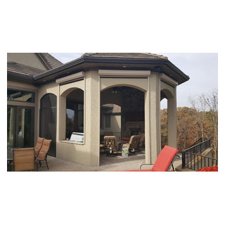Phantom Executive Motorized Retractable Screen - Loch Lloyd, MO ...