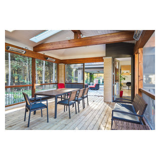 Résidence contemporaine _ Contemporary residence - Midcentury - Porch ...