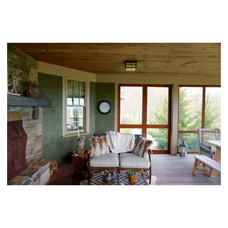 Rustic Screen Porch - Montagne - Porche - Burlington - par Design ...