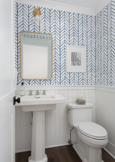 8 Beautiful Blue Powder Rooms From Spring 2020’s Top Photos