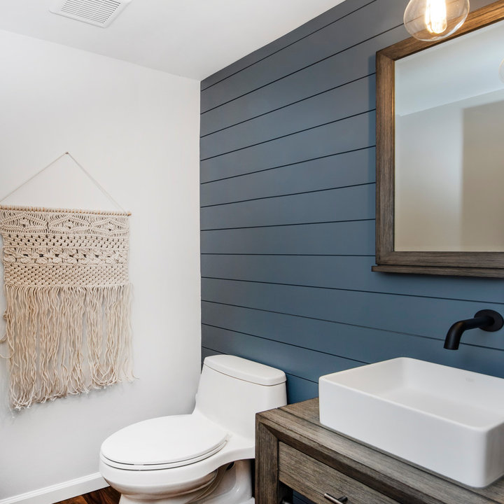 75 Shiplap Wall Powder Room Ideas You'll Love - April, 2025 | Houzz