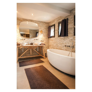 Coyote - Farmhouse - Bathroom - Lyon - by REFUGE | Houzz