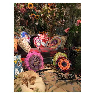 Bosque FARSH - Tropical - Living Room - Other - by Ary Rowshan | Houzz