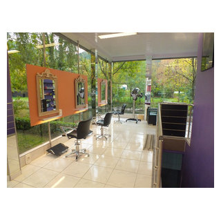 Aménagement d'un Salon de Coiffure - Contemporary - Living Room - Other ...