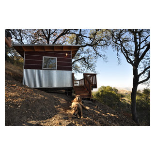 10x12 Hillside Studio Shed Office: Studio Shed Lifestyle - Contemporary ...