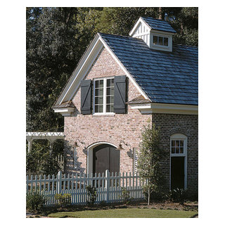 Ancillary Building - Guest House/Garage - Traditional - Shed ...