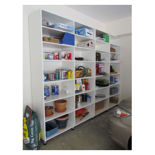 Atlanta Closet - Garage Back Wall - Современный - Хозпостройки ...