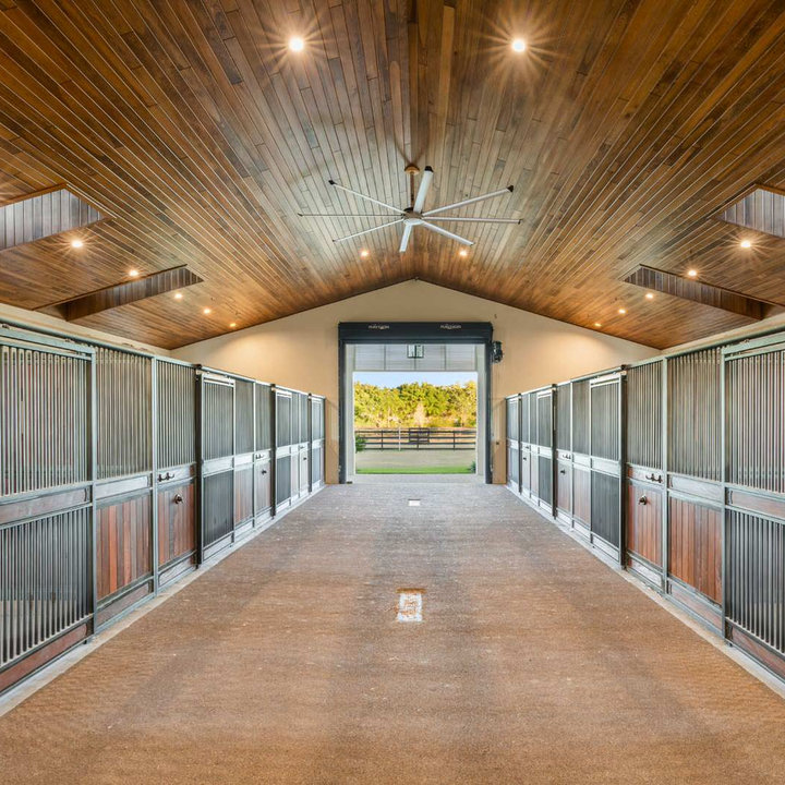 Horse Stable - Photos & Ideas | Houzz