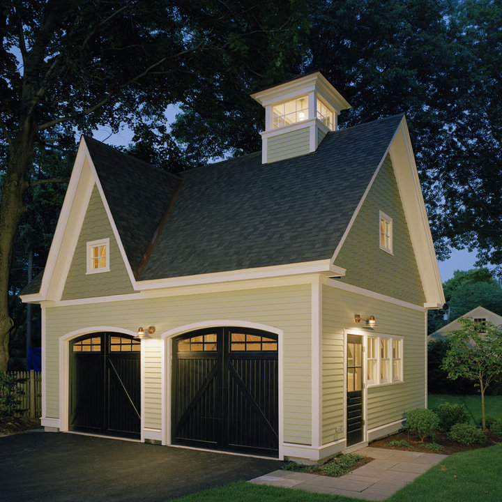 Victorian Carriage Houses - Photos & Ideas | Houzz