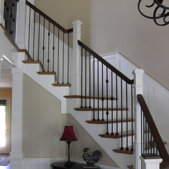 Box Newel - Photos & Ideas | Houzz