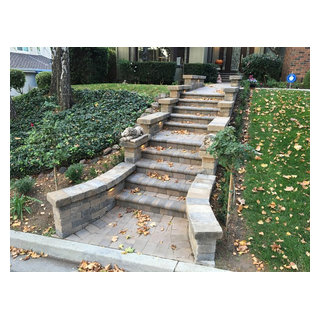 Calstone Antiqued Cobble Paver with Bullnose and Roman Stone Front ...