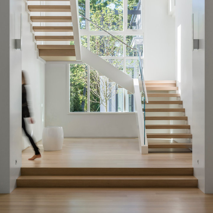 75 Beautiful Staircase with Open Risers Ideas and Designs - August 2022 ...