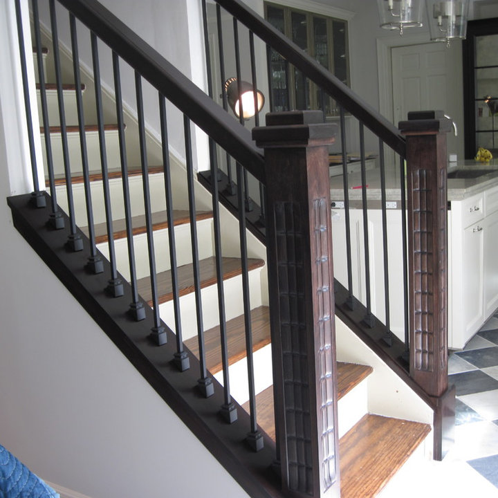 Box Newel - Photos & Ideas | Houzz