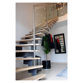 Corner Stairs with Wood Treads - Contemporary - Staircase - Toronto ...