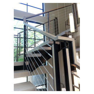 Custom cable railing and stairs - Modern - Treppen - Philadelphia - von ...