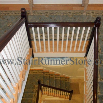 Stair Runner Landing - Photos & Ideas | Houzz