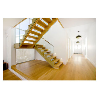 Free standing stair with Mitred strings and treads - Contemporary ...