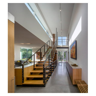 Innes Residence - Modern - Staircase - Edmonton - by Ibarra Rosano ...