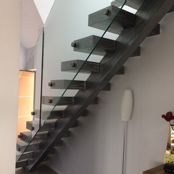 Single Spine Stair - Photos & Ideas | Houzz