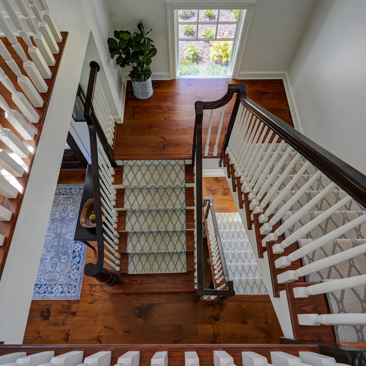 2Nd Floor Landing Staircase - Photos & Ideas | Houzz