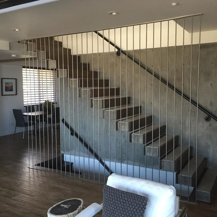 Vertical Railing - Photos & Ideas | Houzz