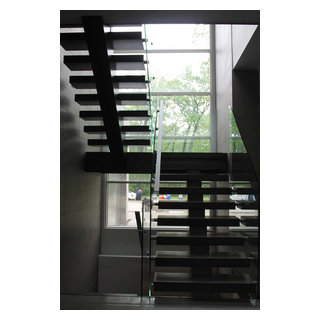 Open Riser Stairs - Modern - Staircase - Chicago - by Splash Carpentry ...