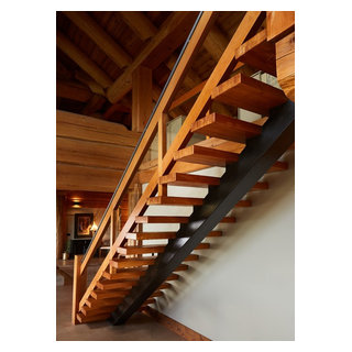 Rustic Modern Oak and Fir Mono-Stringer with Glass Railing - Rustic ...