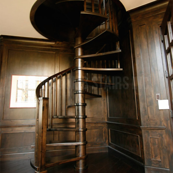 British Colonial Staircase Design Ideas, Inspiration & Images - June ...