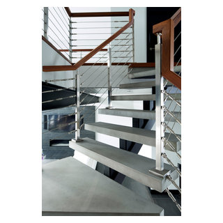 steel mono stringer with concrete treads - Modern - Staircase ...