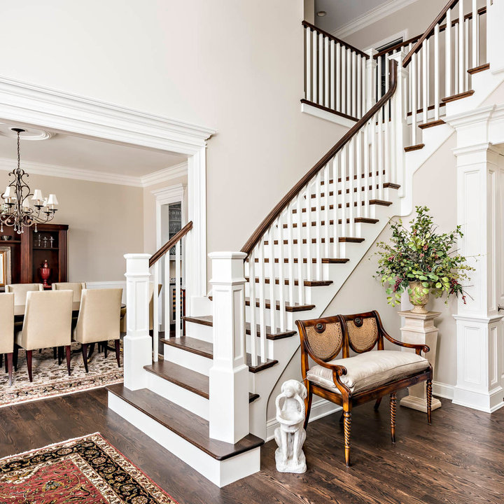75 Traditional Staircase Ideas You'll Love - August, 2025 | Houzz