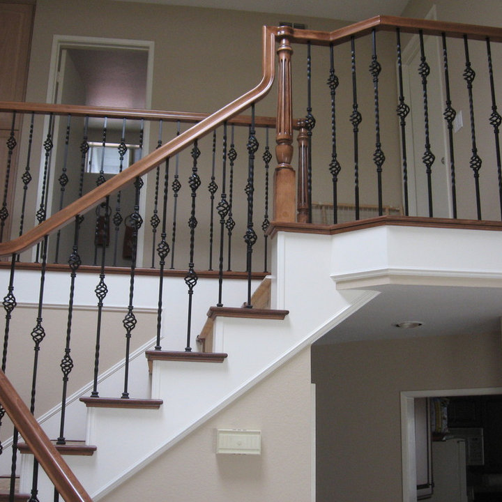 75 Traditional Staircase Ideas You'll Love - December, 2024 | Houzz
