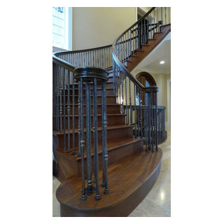 Walnut Radius Staircase - Classique - Escalier - Détroit - par Probuilt ...