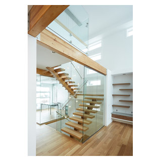 white oak mono stringer with stainless steel hand rail - Modern ...