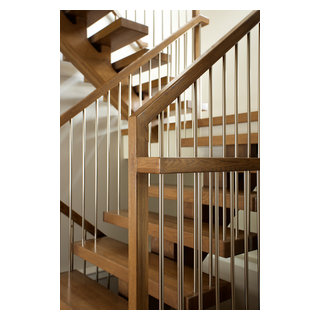 white oak mono stringer with stainless steel spindles - Contemporary ...