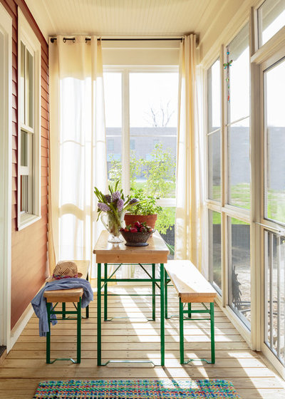 9 Cozy Sunrooms and Porches for Warming Up in Cold Weather
