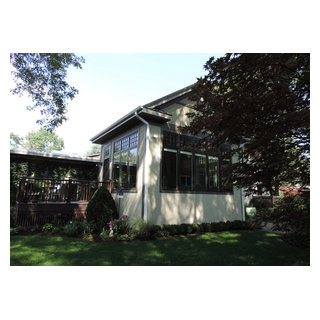Secluded Retreat in Ravenswood Manor - Traditional - Sunroom - Chicago ...