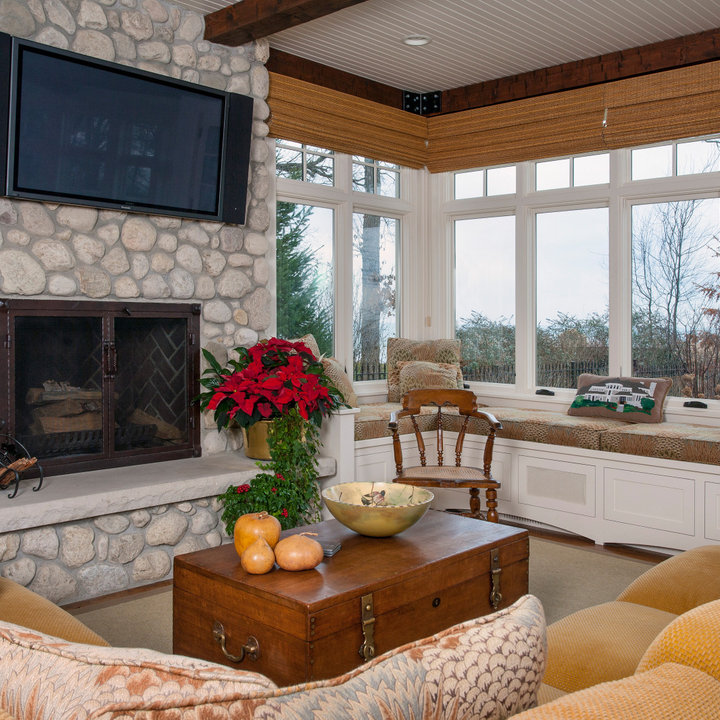 Fireplace With Raised Hearth - Photos & Ideas | Houzz