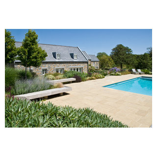 Guernsey Garden - Country - Swimming Pool & Hot Tub - Channel Islands ...