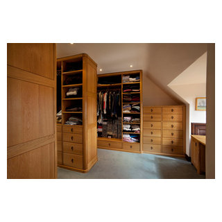 Walk in Dressing Room - Traditional - Wardrobe - Surrey - by Simon ...