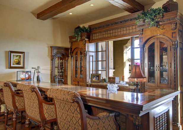 Houzz Tour: Only the Best for a Desert Spanish Colonial