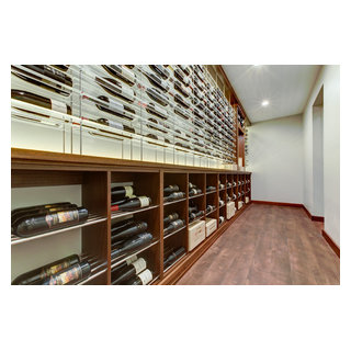 Modern Wine Cellar - Moderne - Cave à Vin - Raleigh - par Distinctive ...