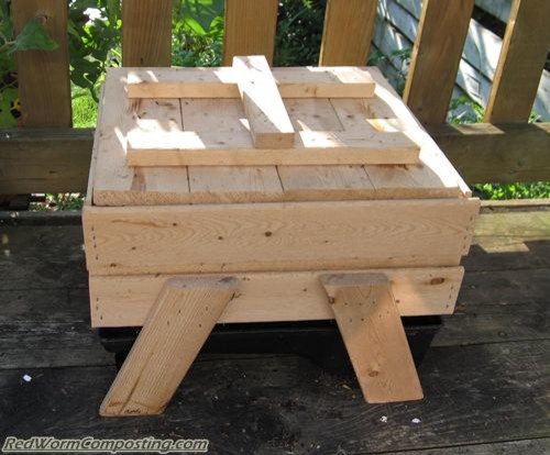 Your DIY wooden worm composting bins... show photos please! :)