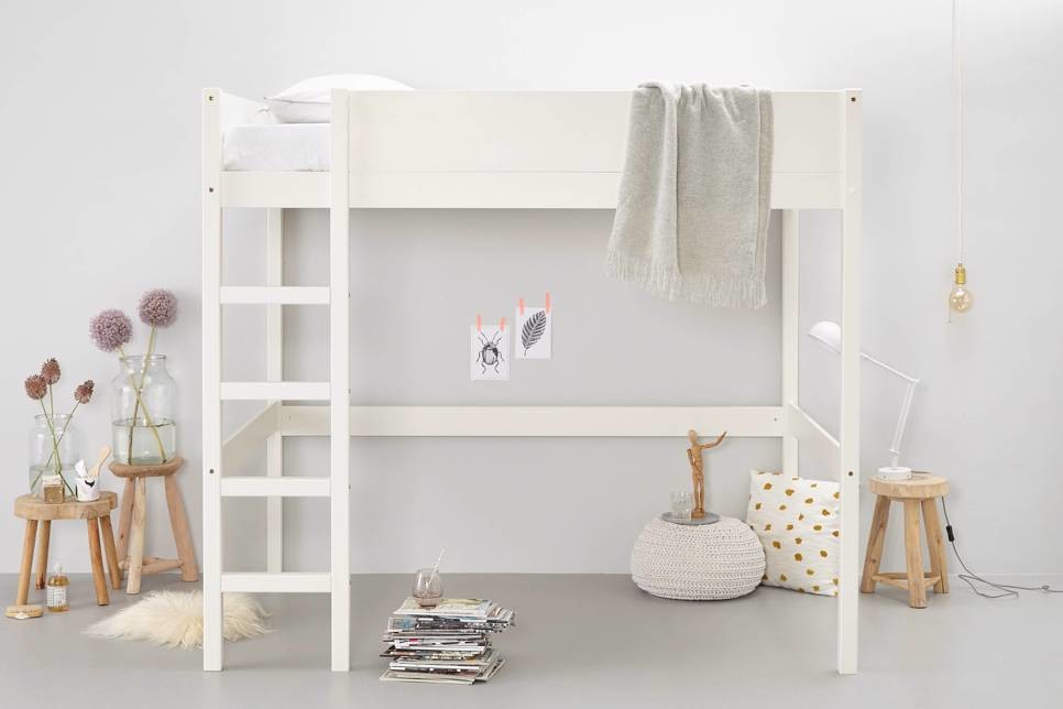 Clever Ways to Fit a Bed Into a Small Space