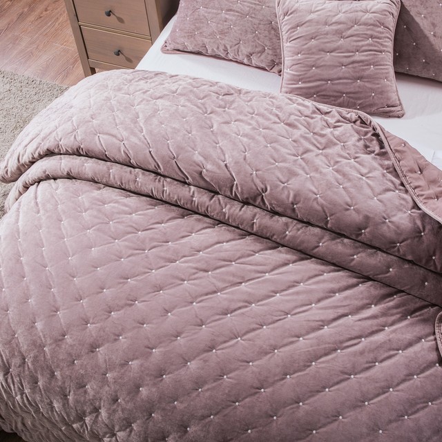 Mauve Velvet Diamond Tuft Bedspread Quilt Set, Queen - Contemporary ...